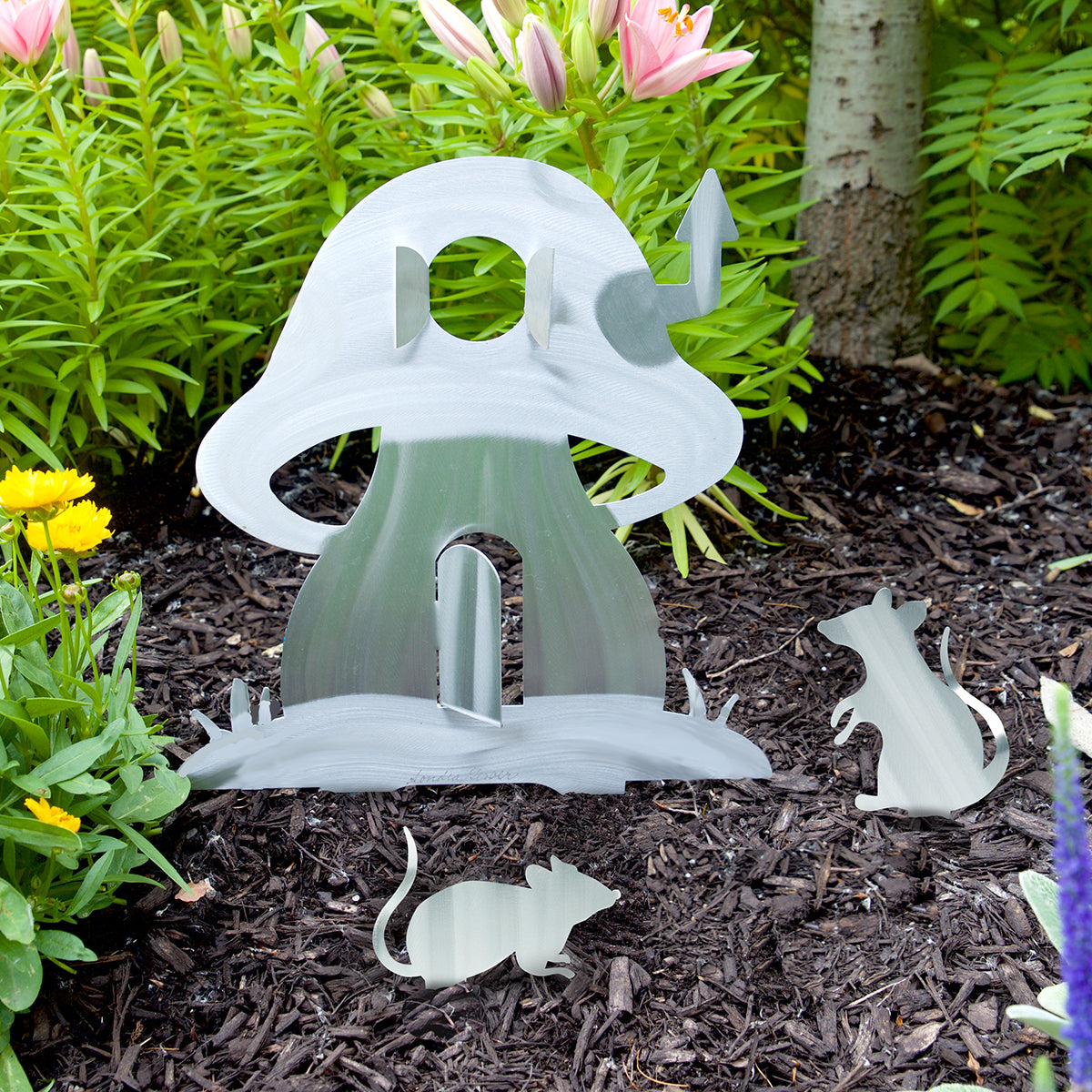 Garden – Sondra Gerber - Metal Petal Art