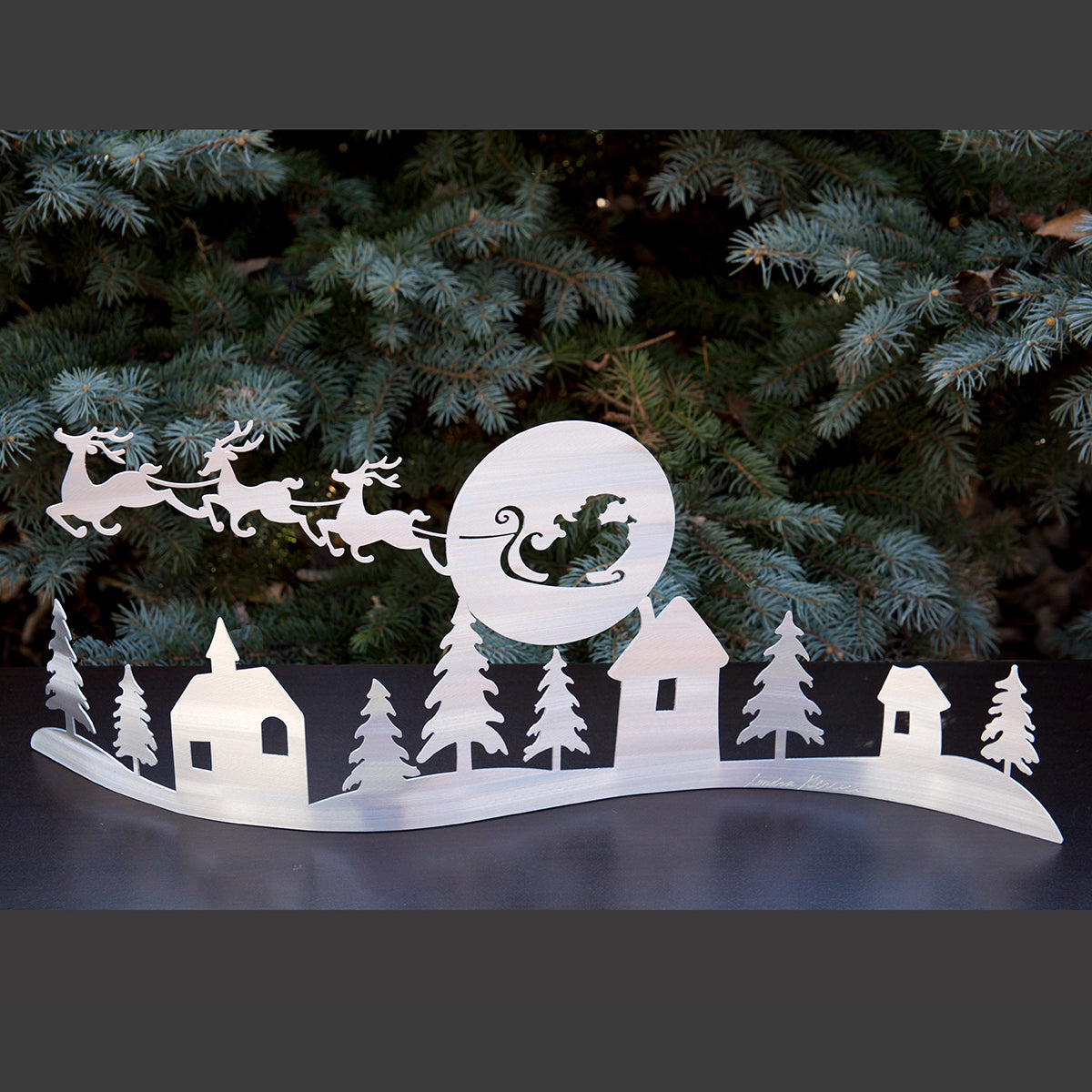 Santa Wave – Sondra Gerber - Metal Petal Art